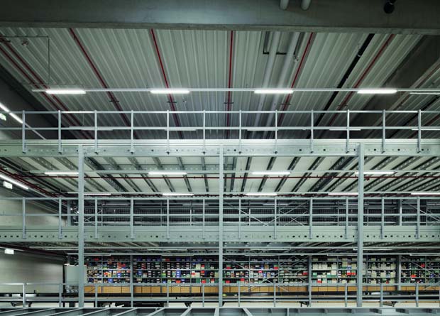 An efficient lighting solution for the new Zalando logistics centre ...